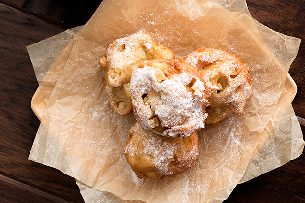 Cinnamon Apple Beignets with Caramel Sauce | In The Raw® Sweeteners