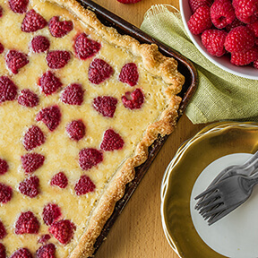 Raspberry Buttermilk Slab Pie | In The Raw® Sweeteners